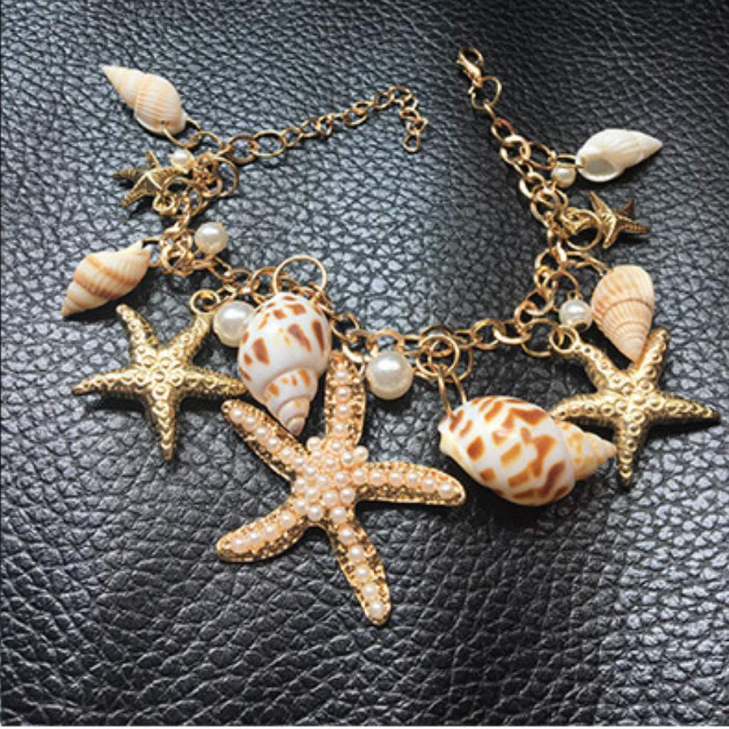 Buy the Shell Layered Gold Chain Bracelet | JaeBee Jewelry