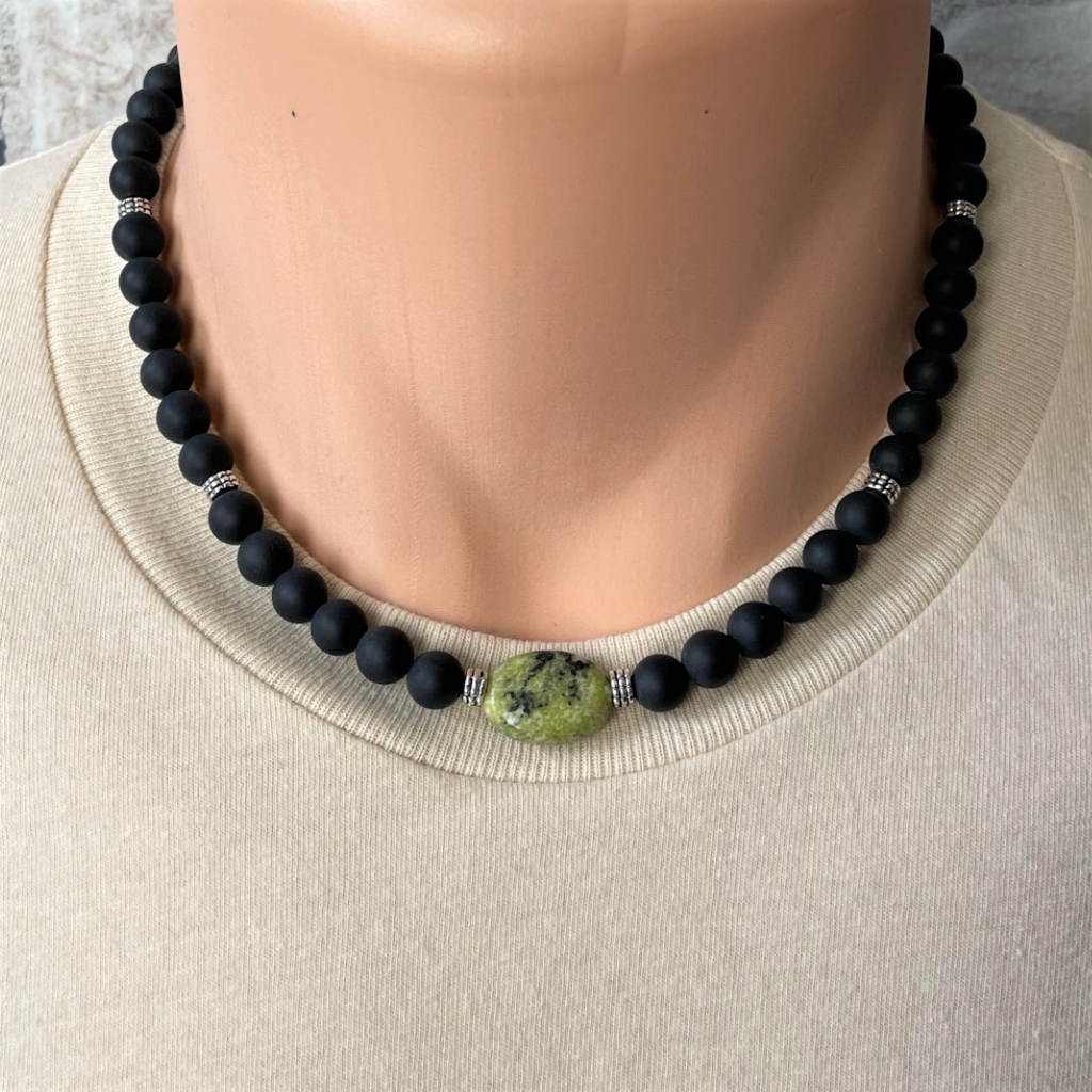 Buy the Matte Black Onyx and Serpentine Mens Beaded Necklace | JaeBee